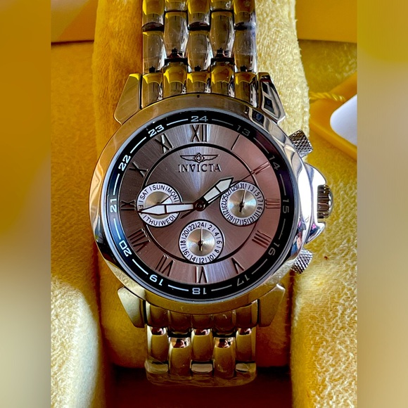 Invicta | Accessories | Invicta Specialty Collection Making History ...